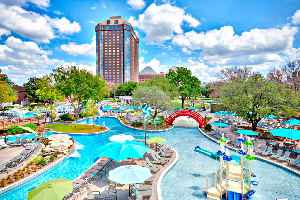 Top 10 Water Parks Offering Day Passes - ResortPass | Blog