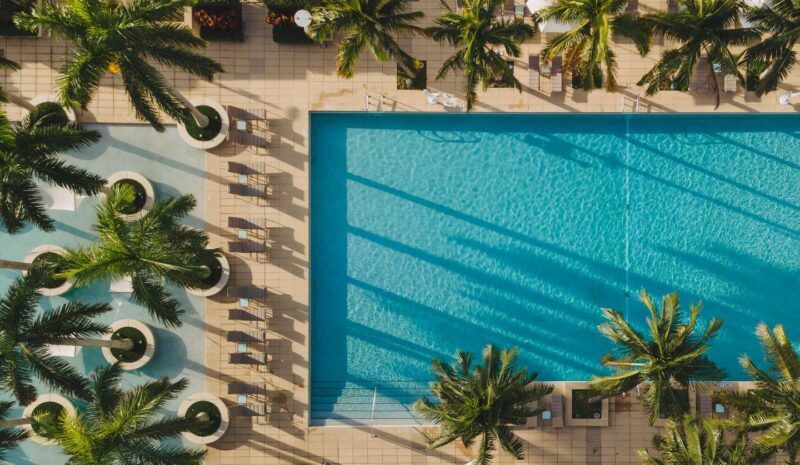 The 15 Best Pools in Miami - ResortPass | Blog