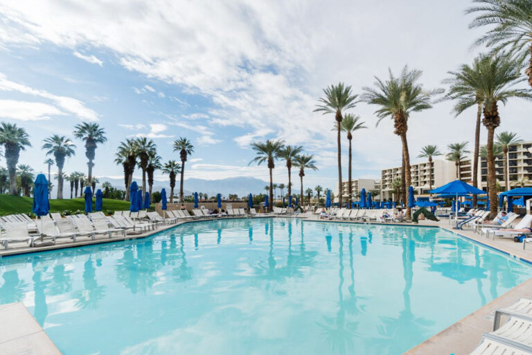 11 of the Best Pool Resorts in the U.S. - ResortPass | Blog