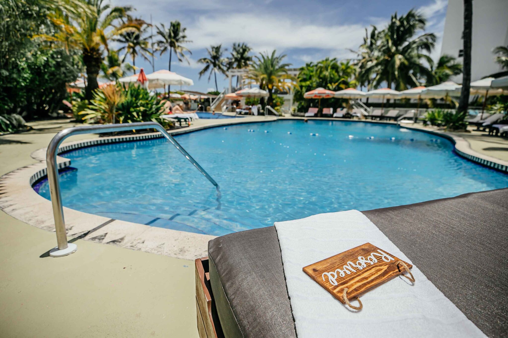The 15 Best Pools in Miami - ResortPass | Blog