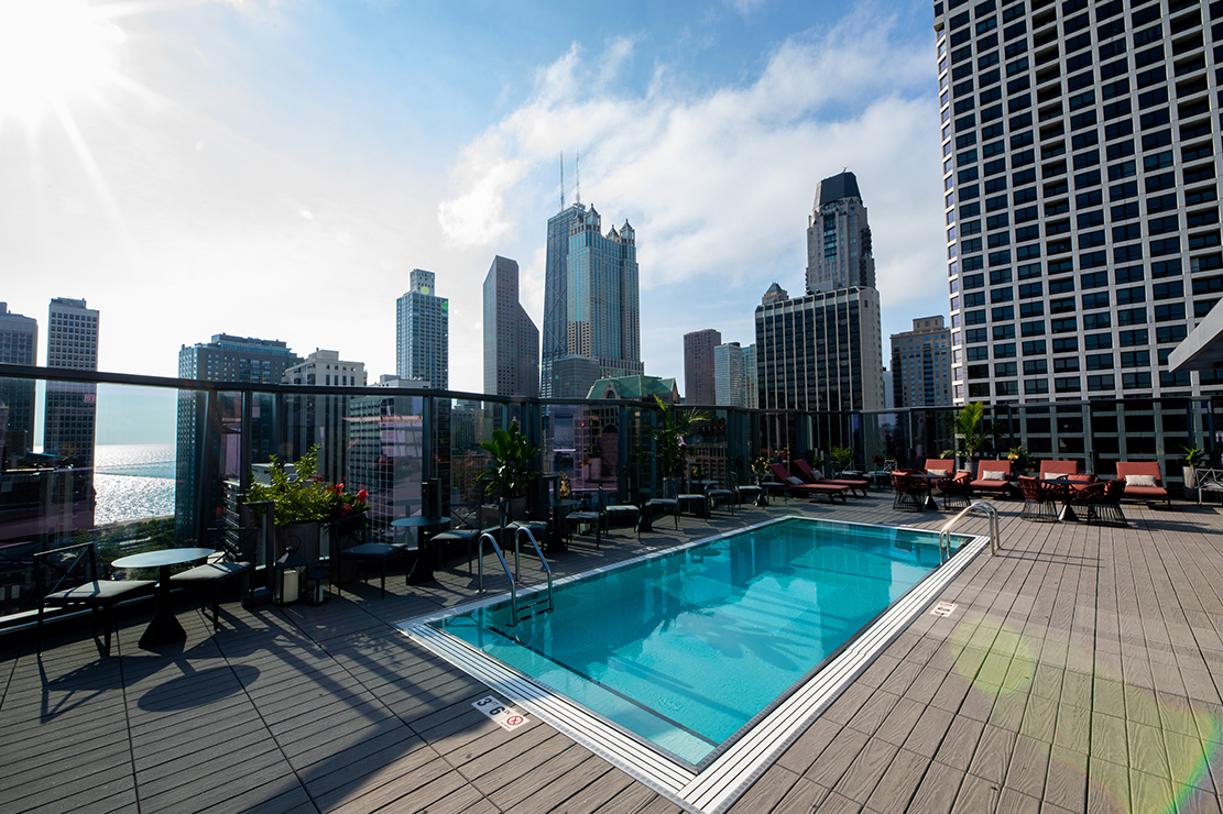 Best 6 Pools in Chicago - ResortPass | Blog