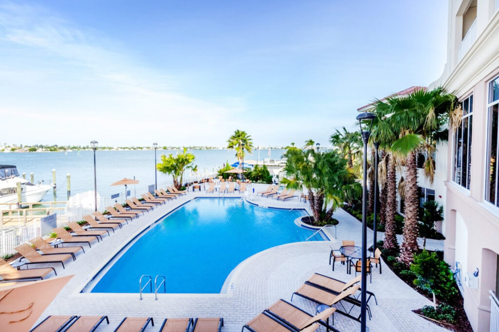 Best 7 Pools in St. Petersburg - ResortPass | Blog