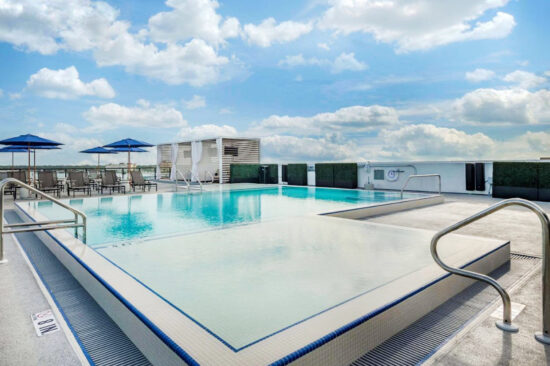 12 Best Hotels With Infinity Pools in the US - ResortPass | Blog