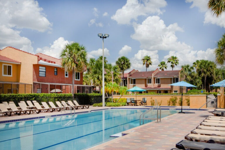 Olympic-Sized Swimming Pools: Everything You Need To Know - ResortPass ...