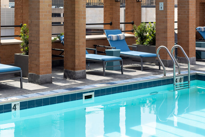 The 10 Best Rooftop Pools In Houston - ResortPass | Blog