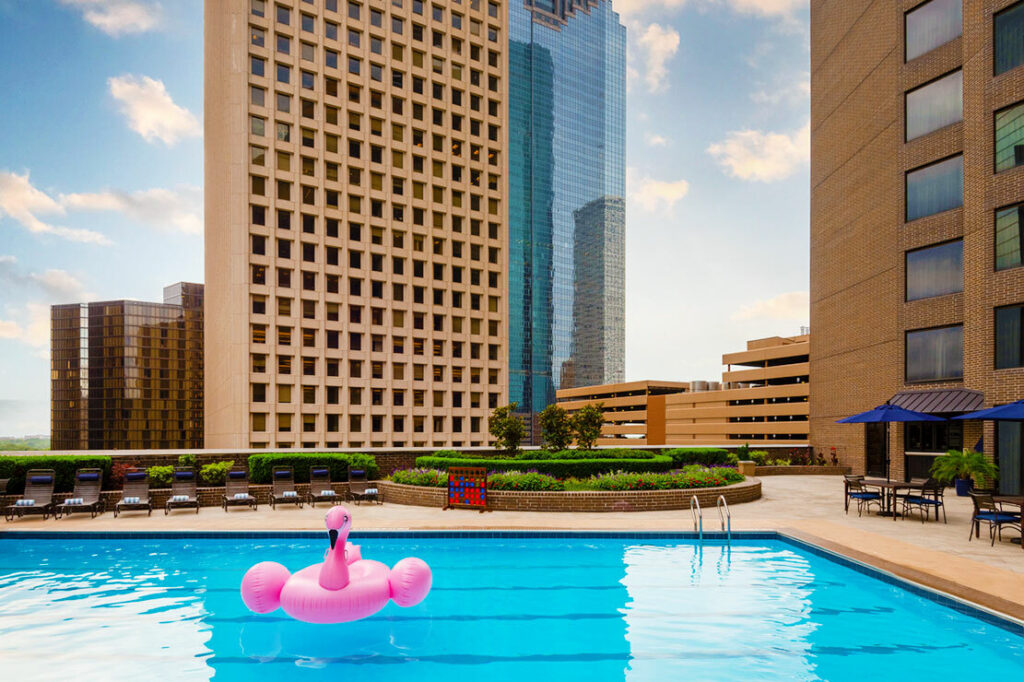 The 10 Best Rooftop Pools In Houston - ResortPass | Blog